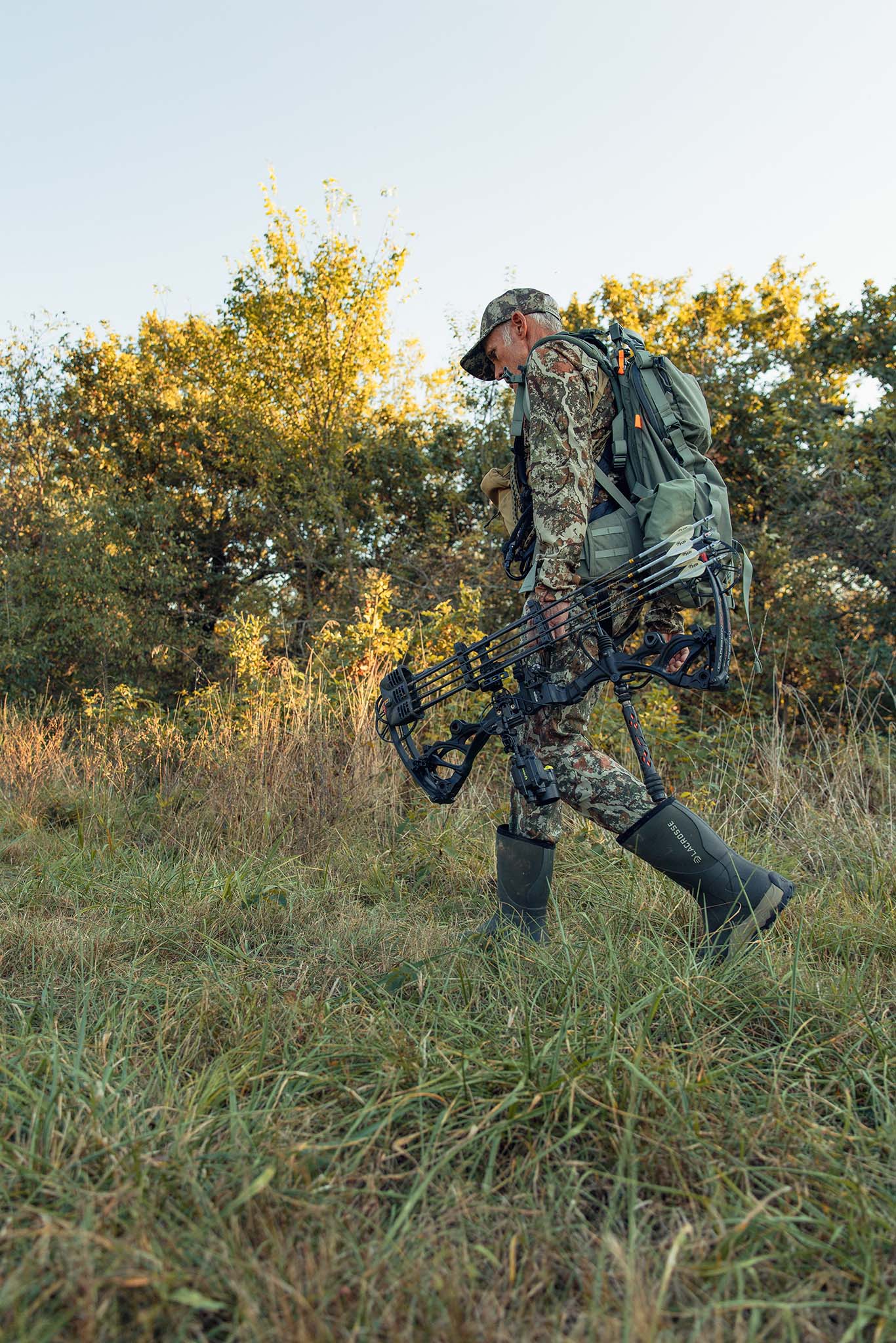 Early Season Whitetail – Heartland Bowhunter